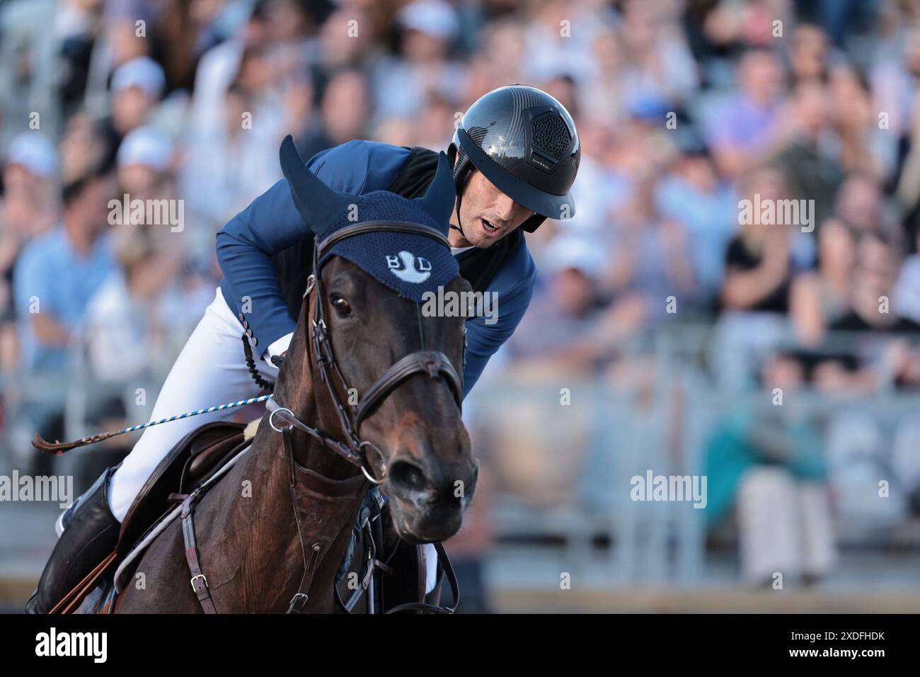 Julien Gonin of France with Valou du Lys during the Longines Global ...
