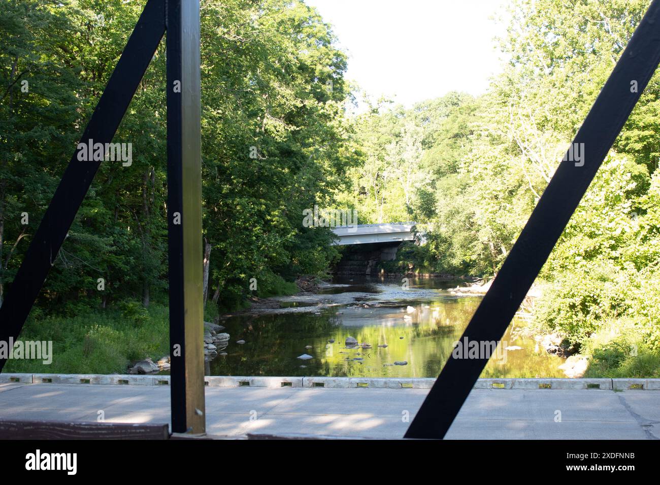 Nature through structure hi-res stock photography and images - Alamy