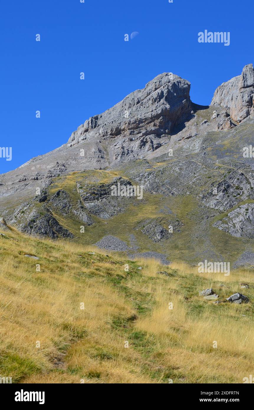Western Valleys Natural Park (parque natural de los Valles Occidentales ...