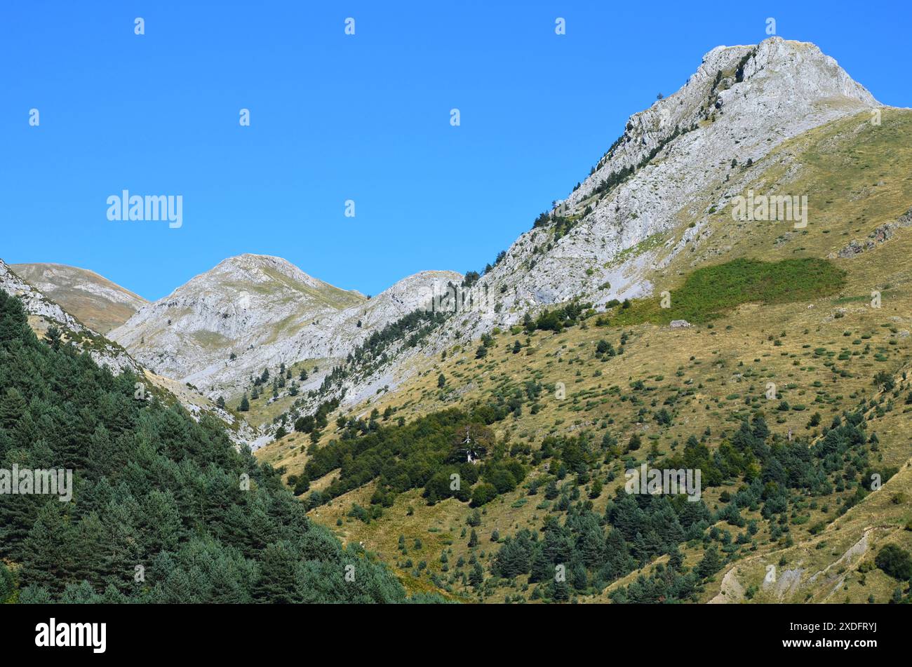 Western Valleys Natural Park (parque natural de los Valles Occidentales ...