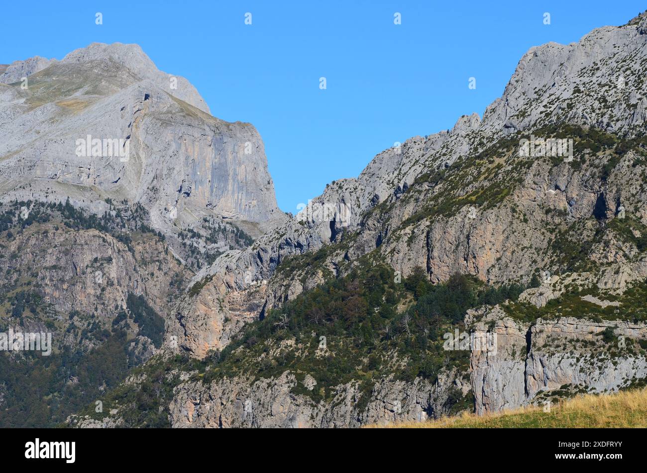 Western Valleys Natural Park (parque natural de los Valles Occidentales ...