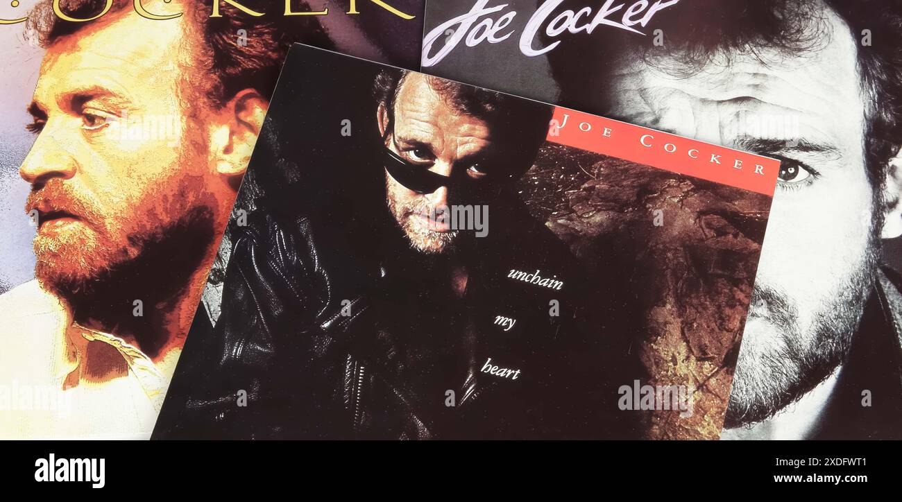Music album covers hi-res stock photography and images - Alamy