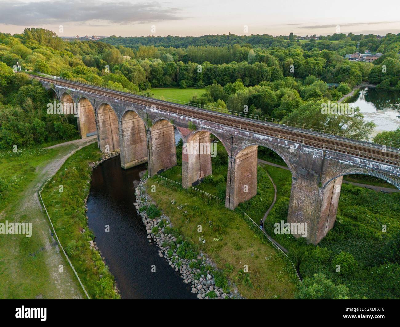 Stockport railway viaduct hi-res stock photography and images - Alamy