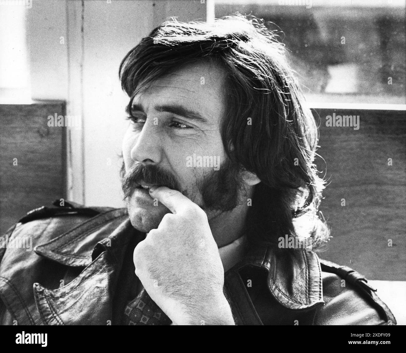 James Bond 007 Actor GEORGE LAZENBY in a Publicity Portrait from ...