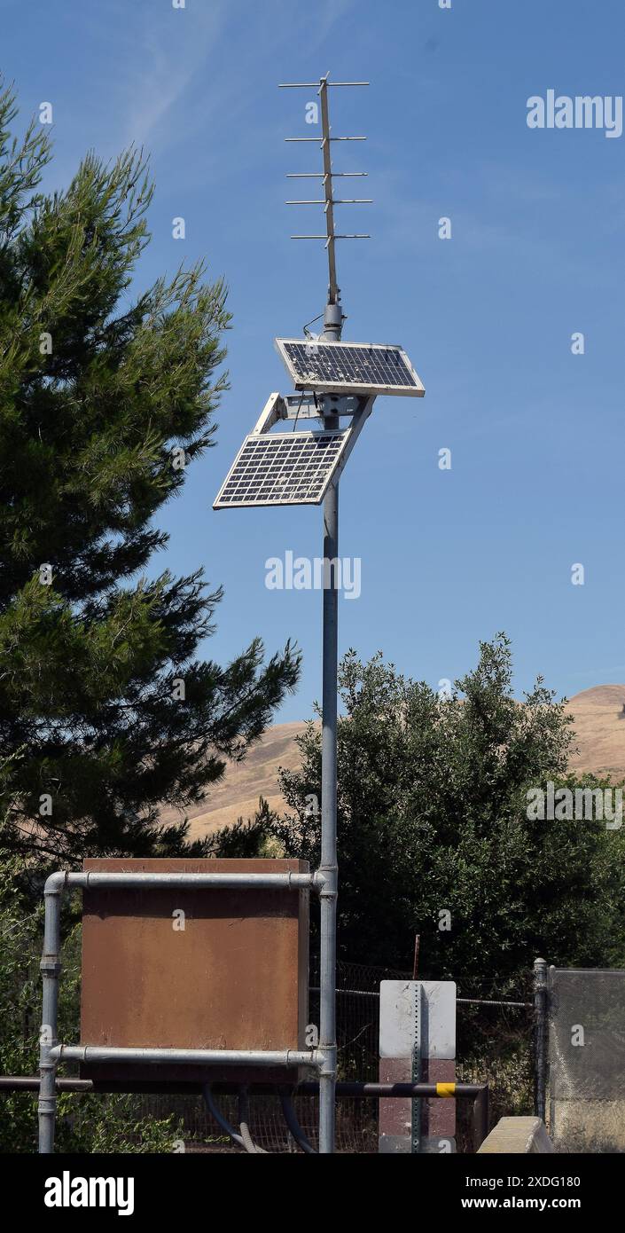 solar power for USGS stream gaging station at Quarry Lakes Regional ...