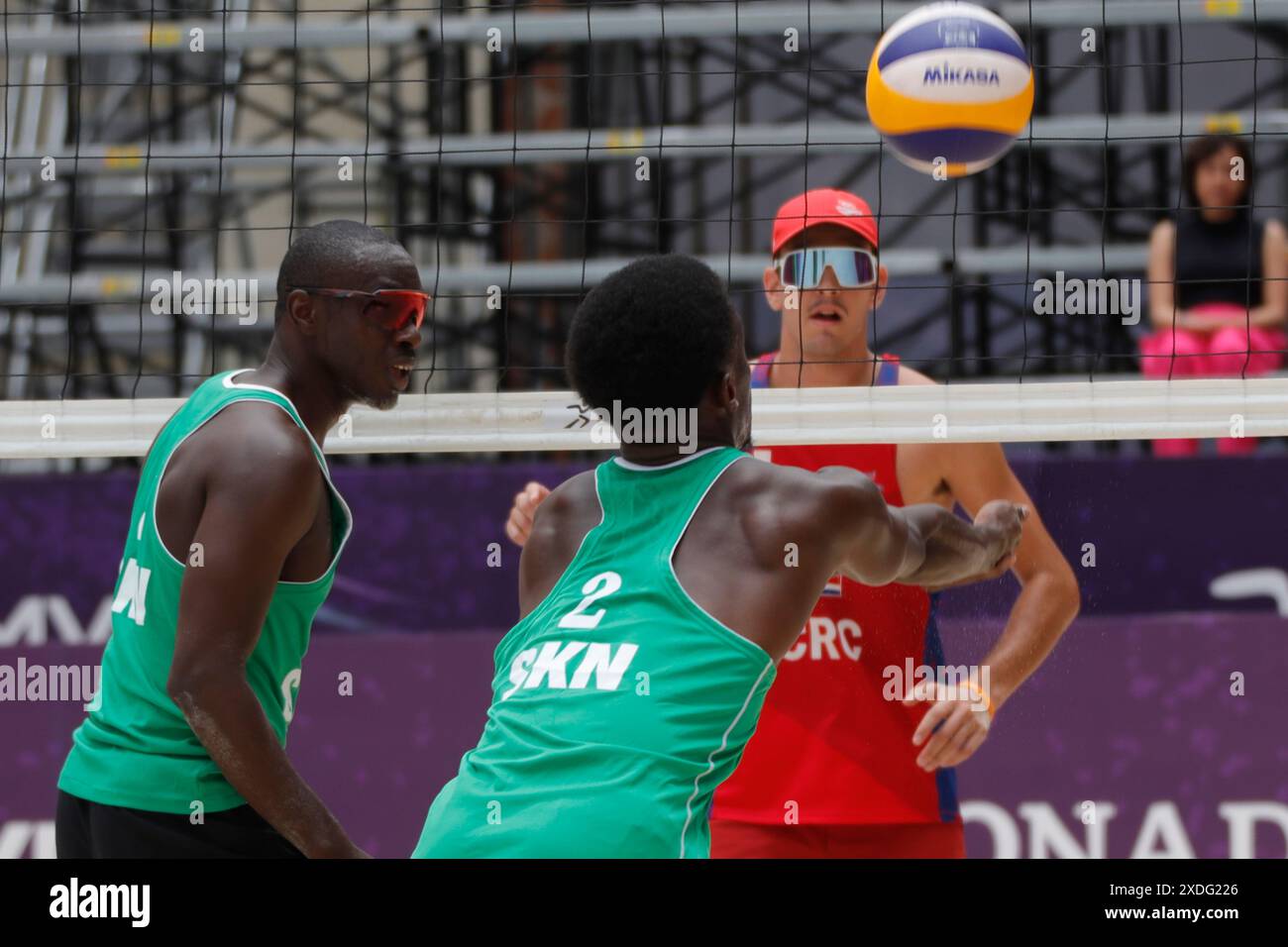 St. Clair Hodge #2 of Team Saint Kitts y Nevis competes against Daniel ...
