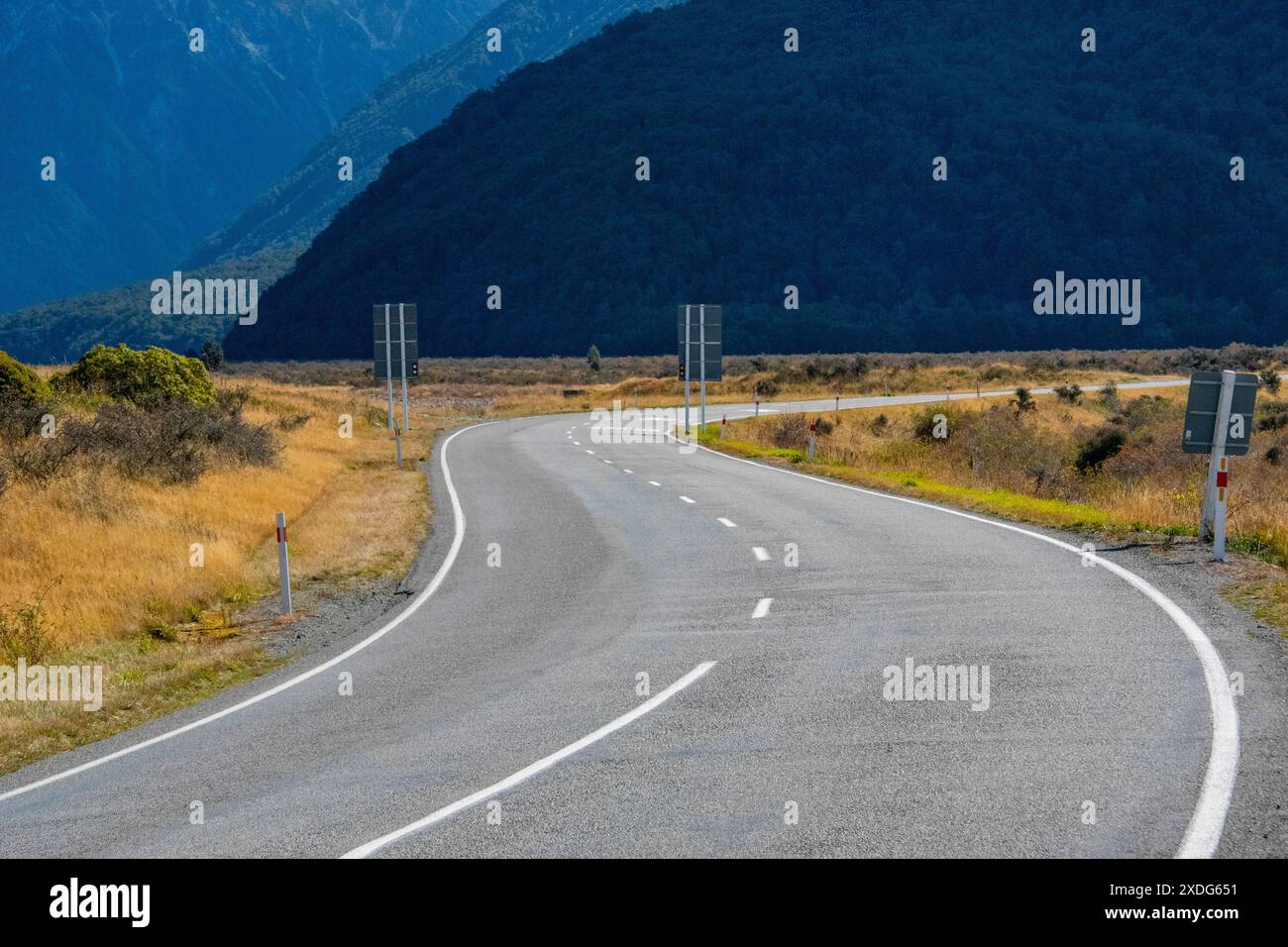 New Zealand State Highway 73 (Great Alpine Highway Stock Photo - Alamy