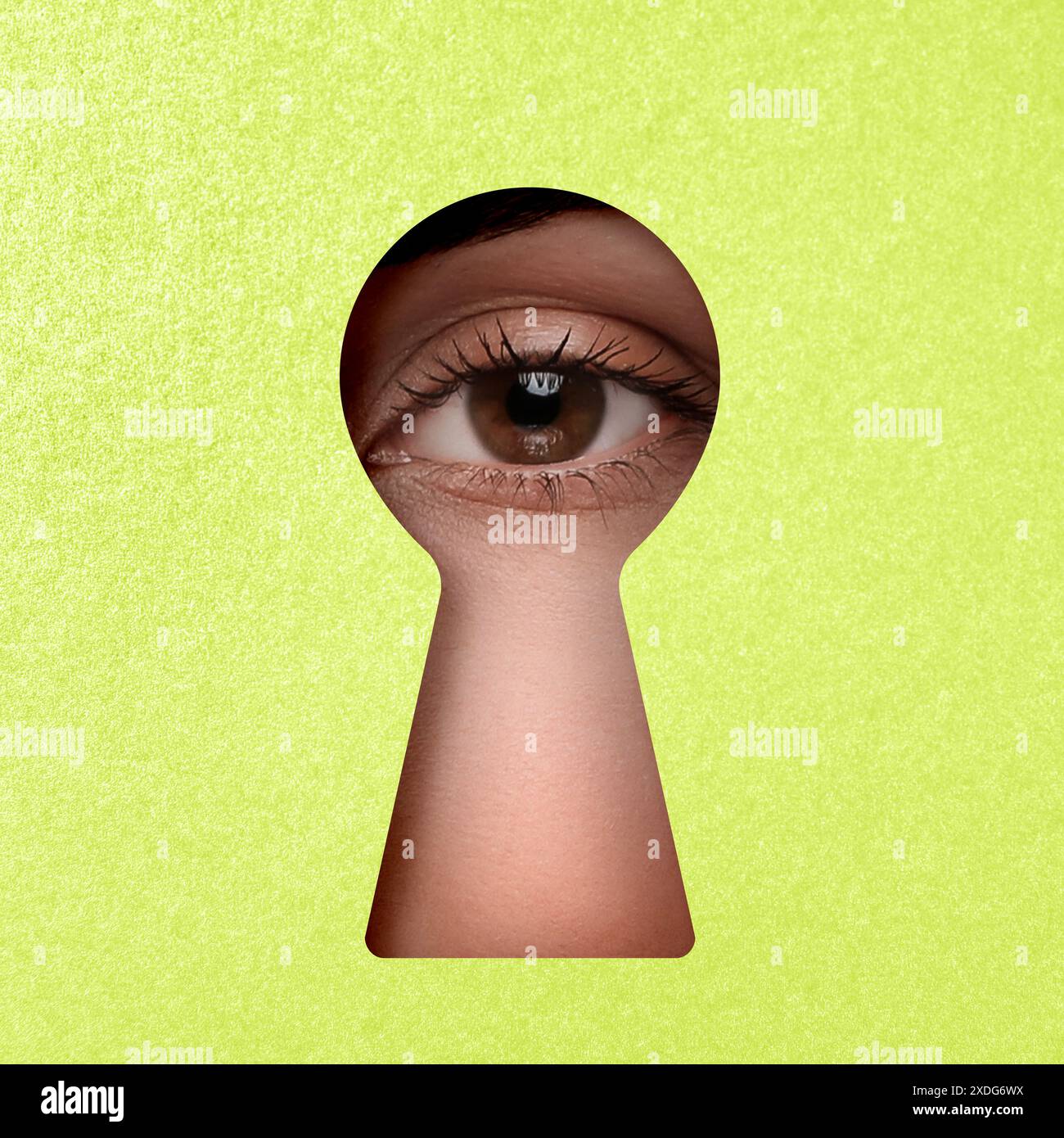 Woman looking through keyhole hi-res stock photography and images - Alamy