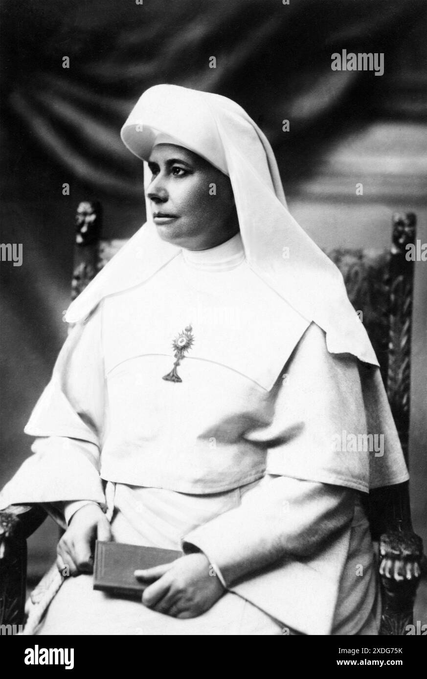 Suore storiche Black and White Stock Photos & Images - Alamy