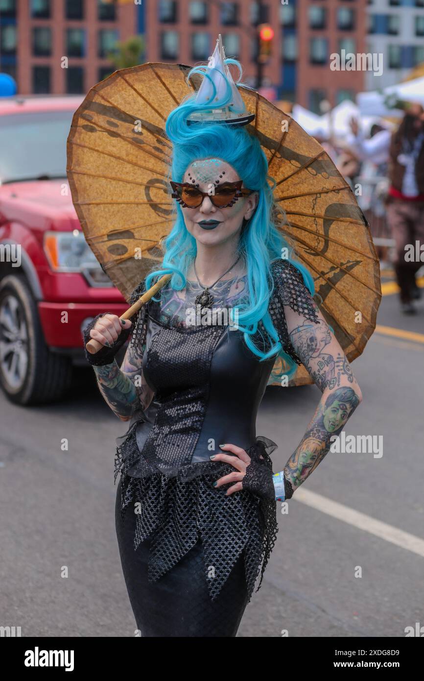 Brooklyn , New York / USA - Hundreds of thousands of “mermaids,” stream ...