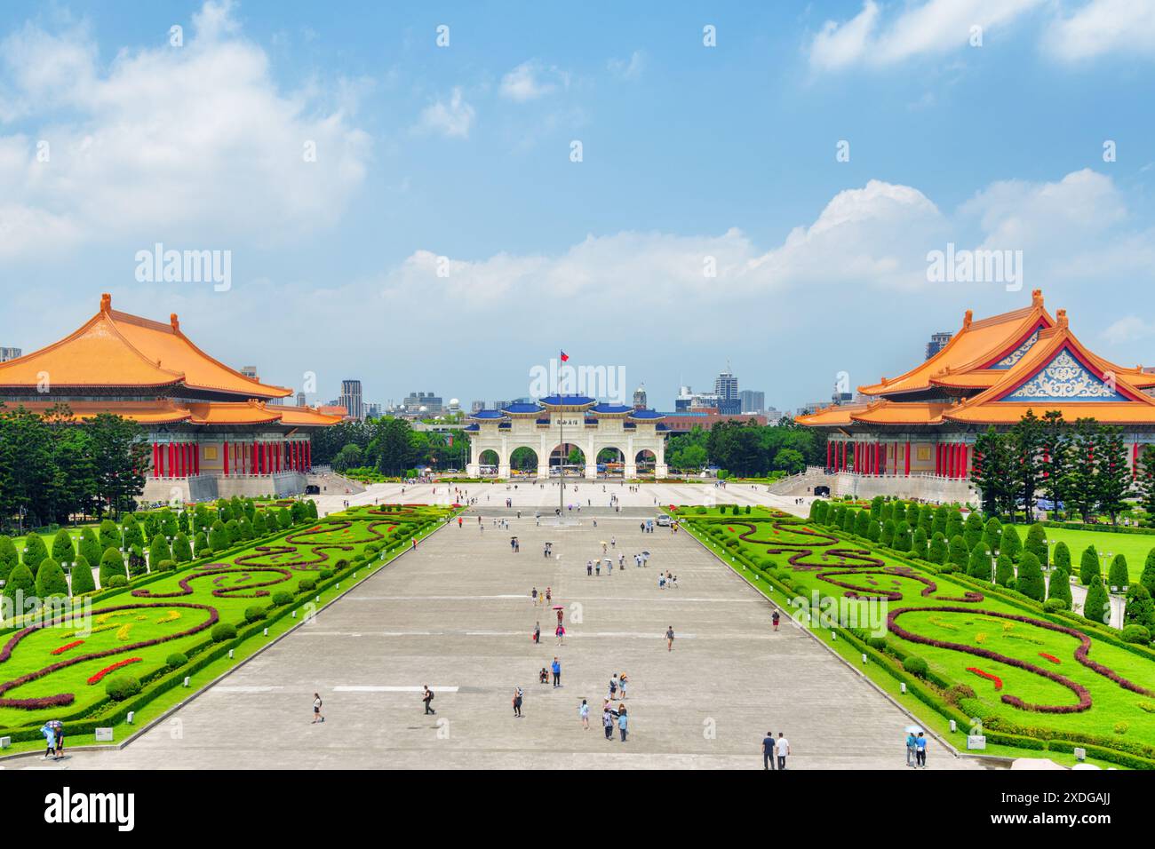 Amazing view of the Gate of Great Piety at Liberty Square in Taipei ...