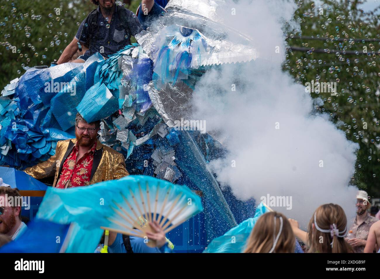 Seattle, Washington, USA. 22nd June, 2024. Thousands celebrate summer ...