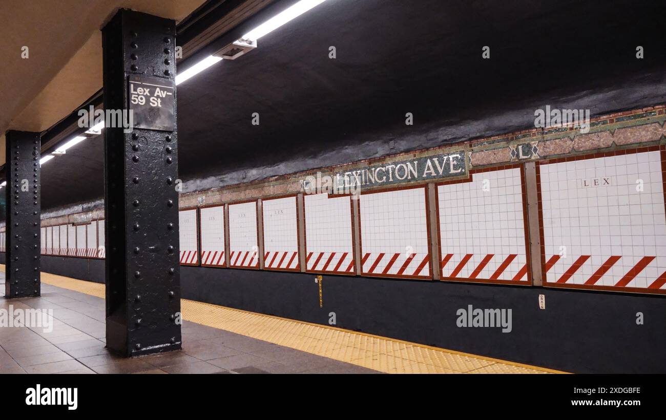 Subway station african street hi-res stock photography and images - Alamy