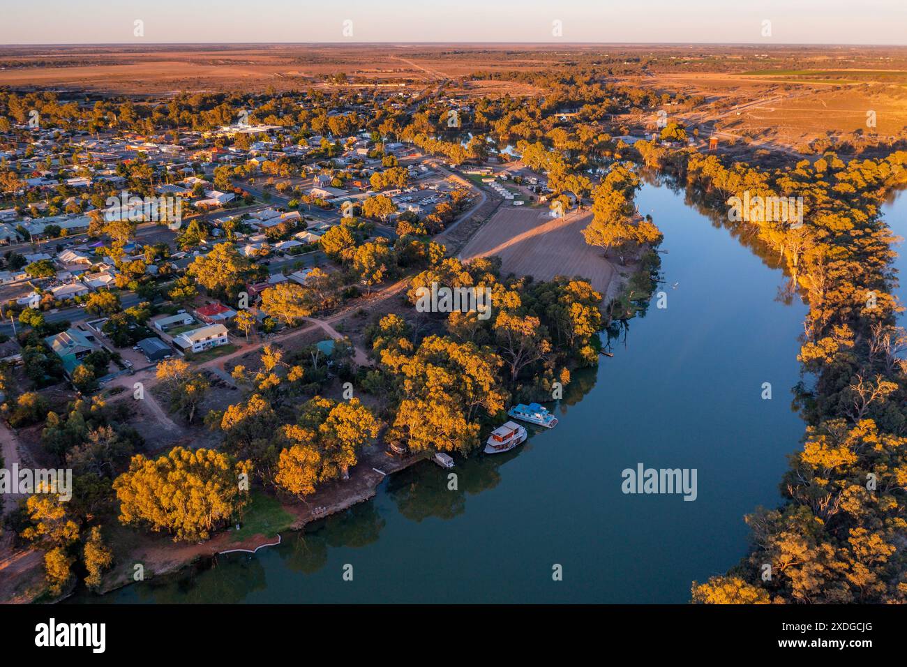 Australian inland landscape hi-res stock photography and images - Alamy