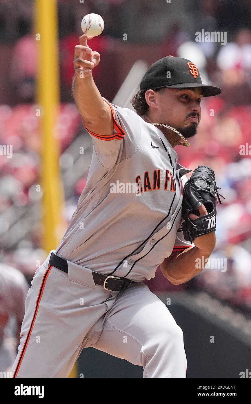 San Francisco Giants starting pitcher Jordan Hicks delivers a pitch to ...