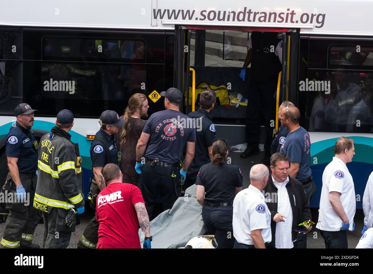 Seattle, USA. 22nd Jun 2024. Mass injury after a metro bus collides ...