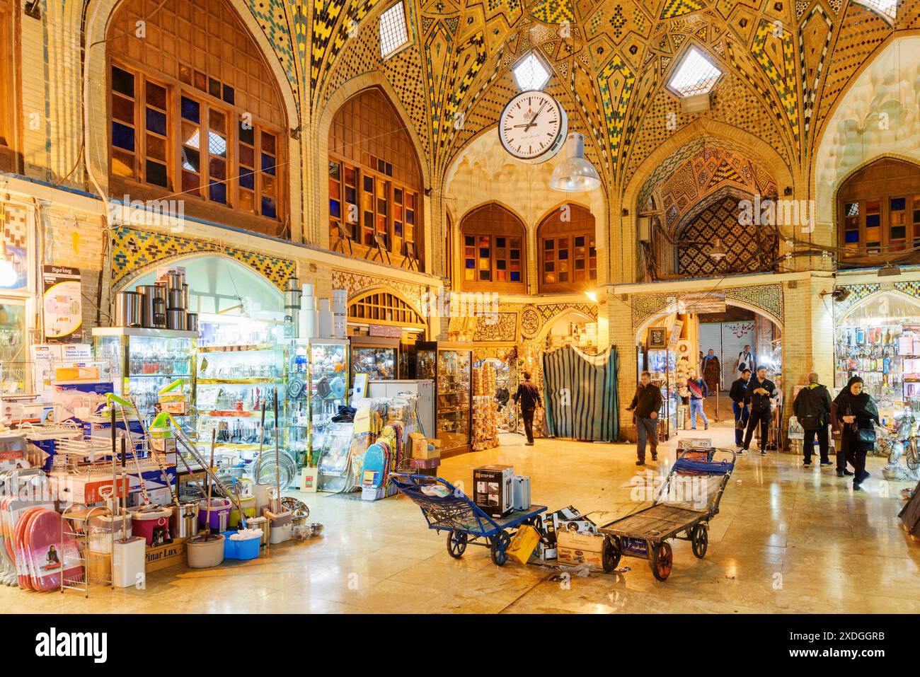 Tehran, Iran - 20 October, 2018: Wonderful Persian architecture of the ...