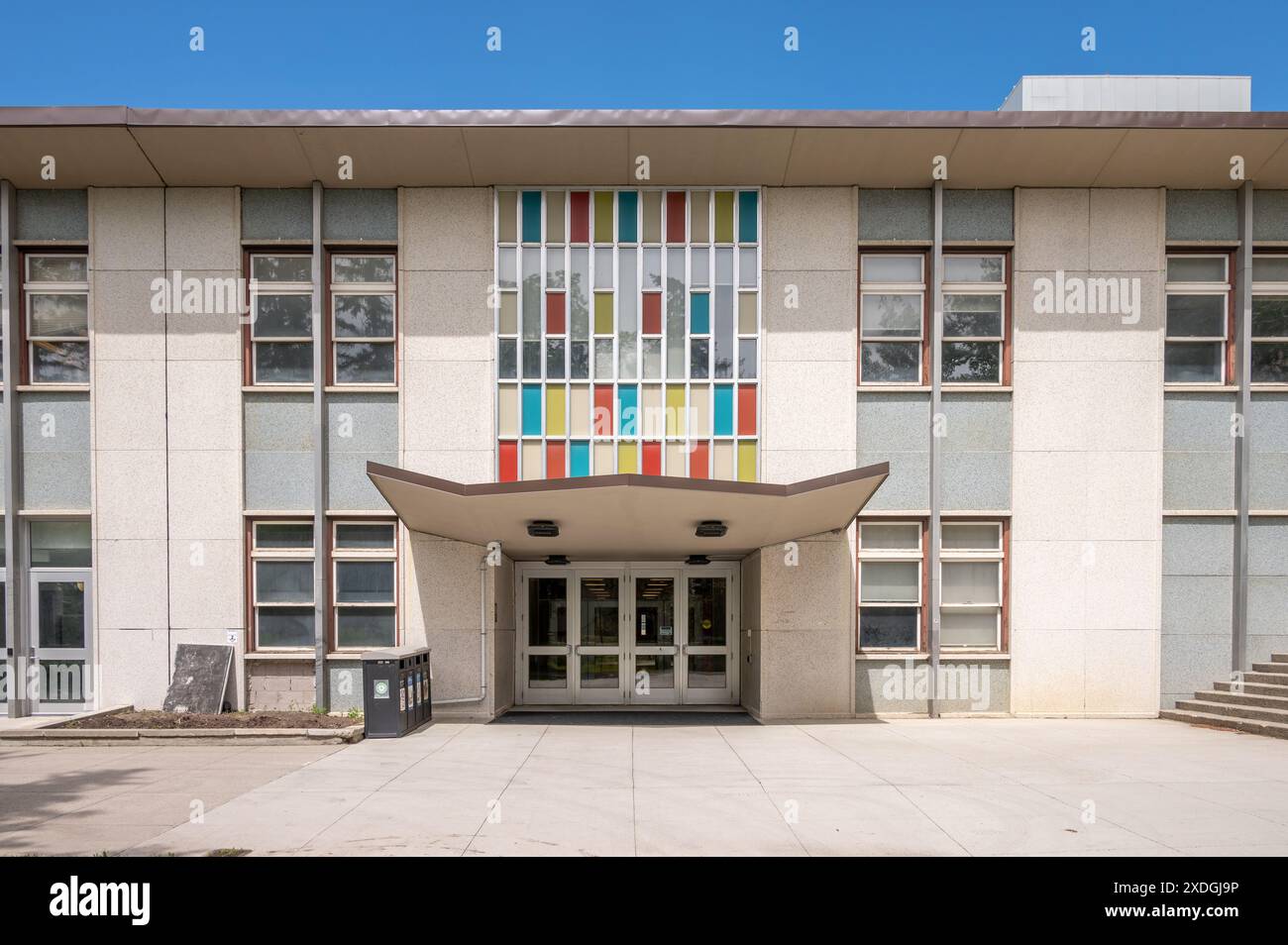 Hunter college exterior hi-res stock photography and images - Alamy
