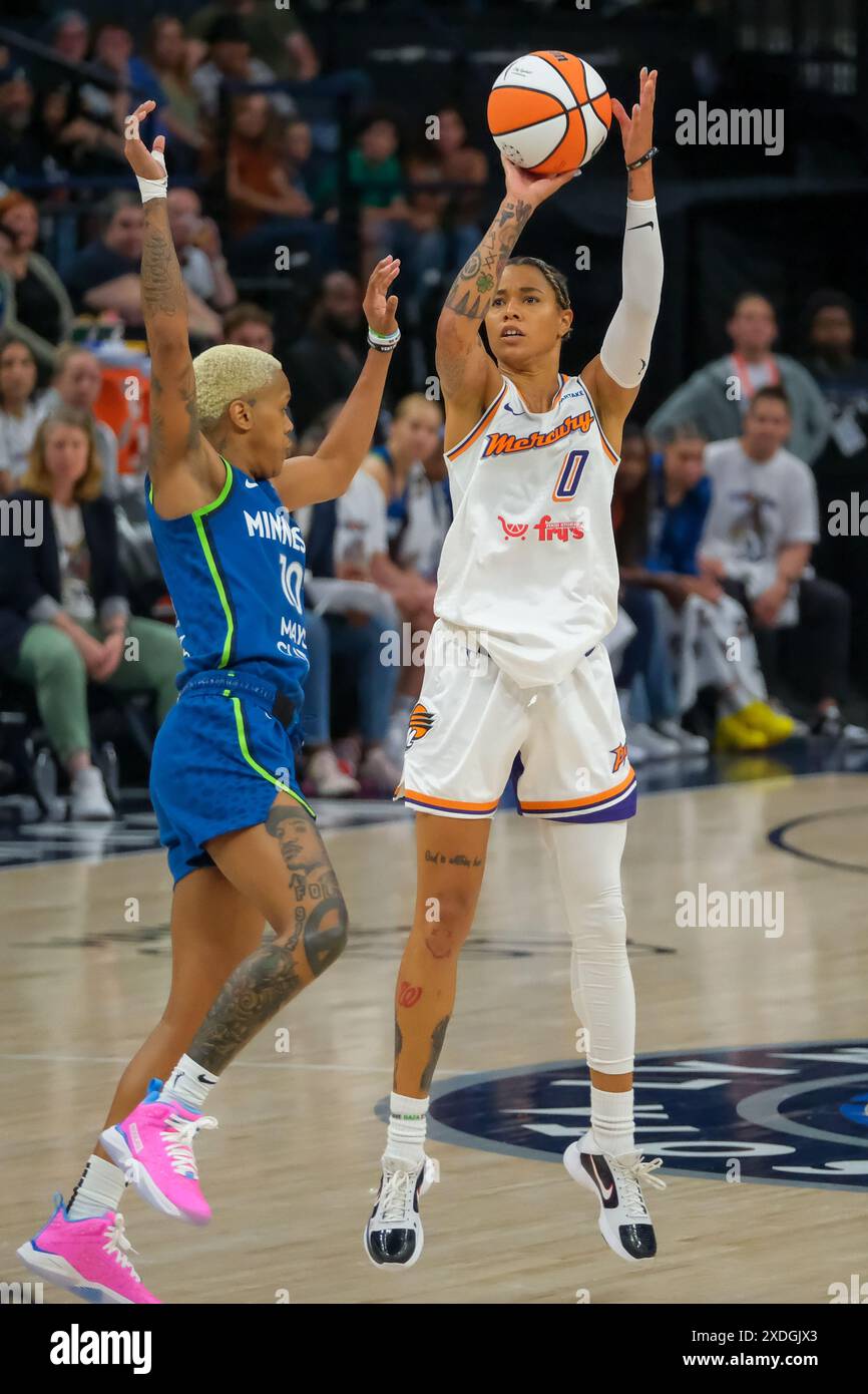Minneapolis, Minnesota, USA. 22nd June, 2024. Phoenix Mercury guard ...