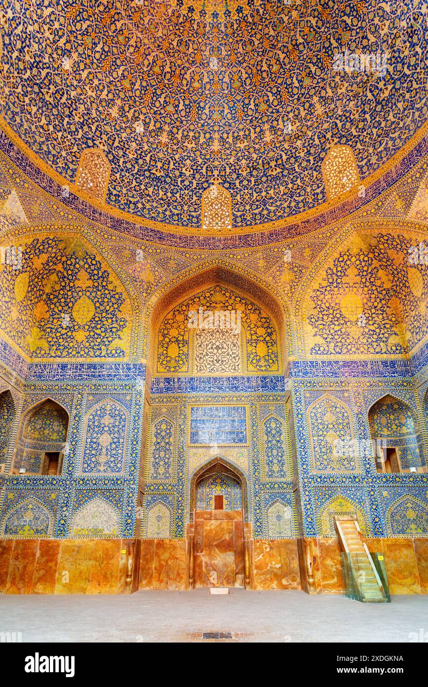 Isfahan, Iran - 23 October, 2018: Wonderful view of awesome mihrab ...