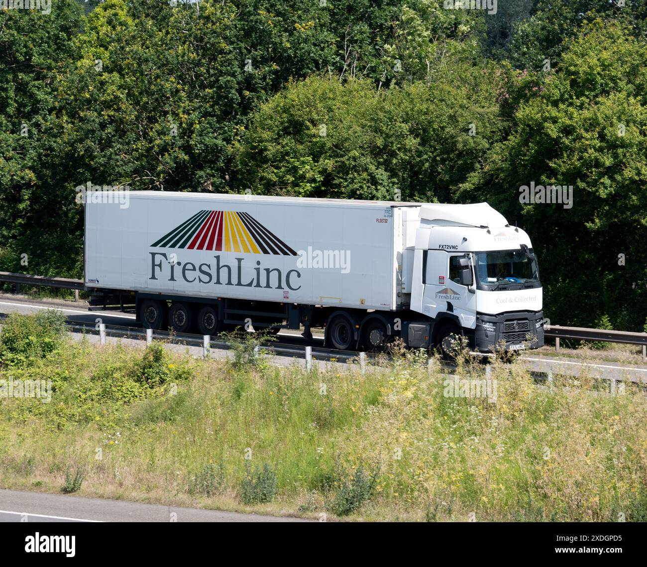 FreshLinc lorry, M40 motorway slip road, Warwick, UK Stock Photo - Alamy