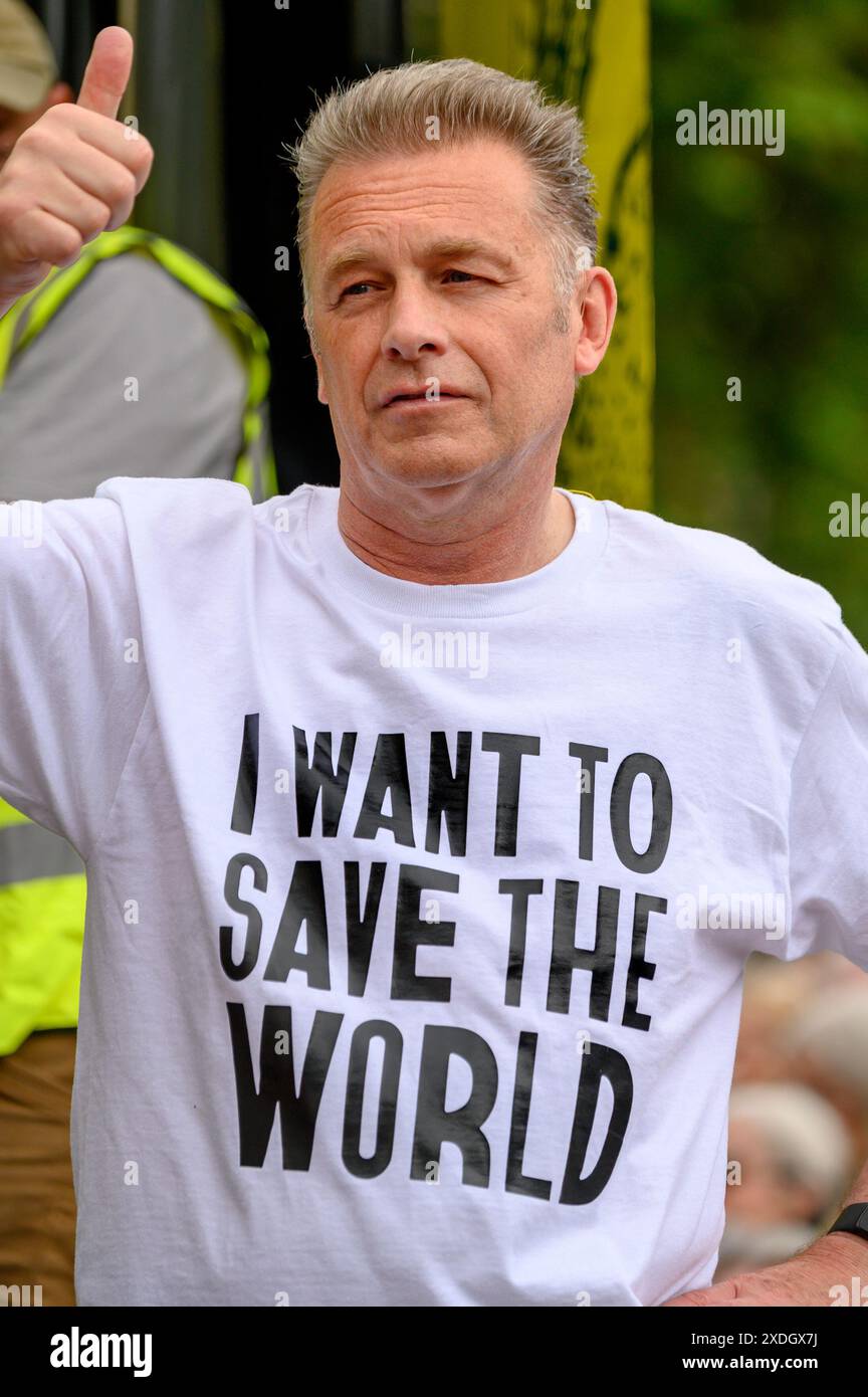 Chris Packham - TV wildlife presenter - at the Restore Nature Now march ...