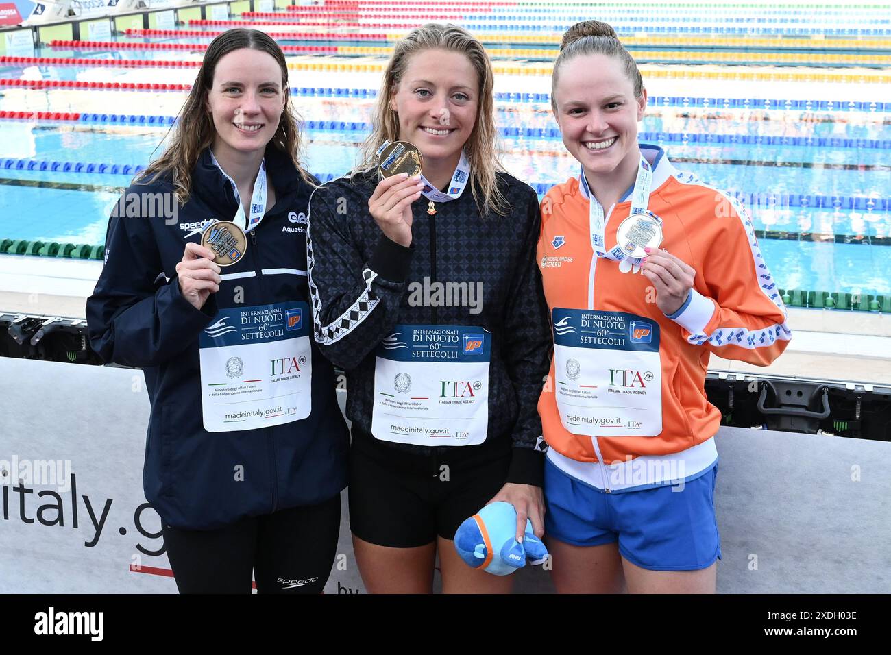 Kathleen Dawson, Kira Toussaint and Maaike De Waard 100M BACKSTROKE ...