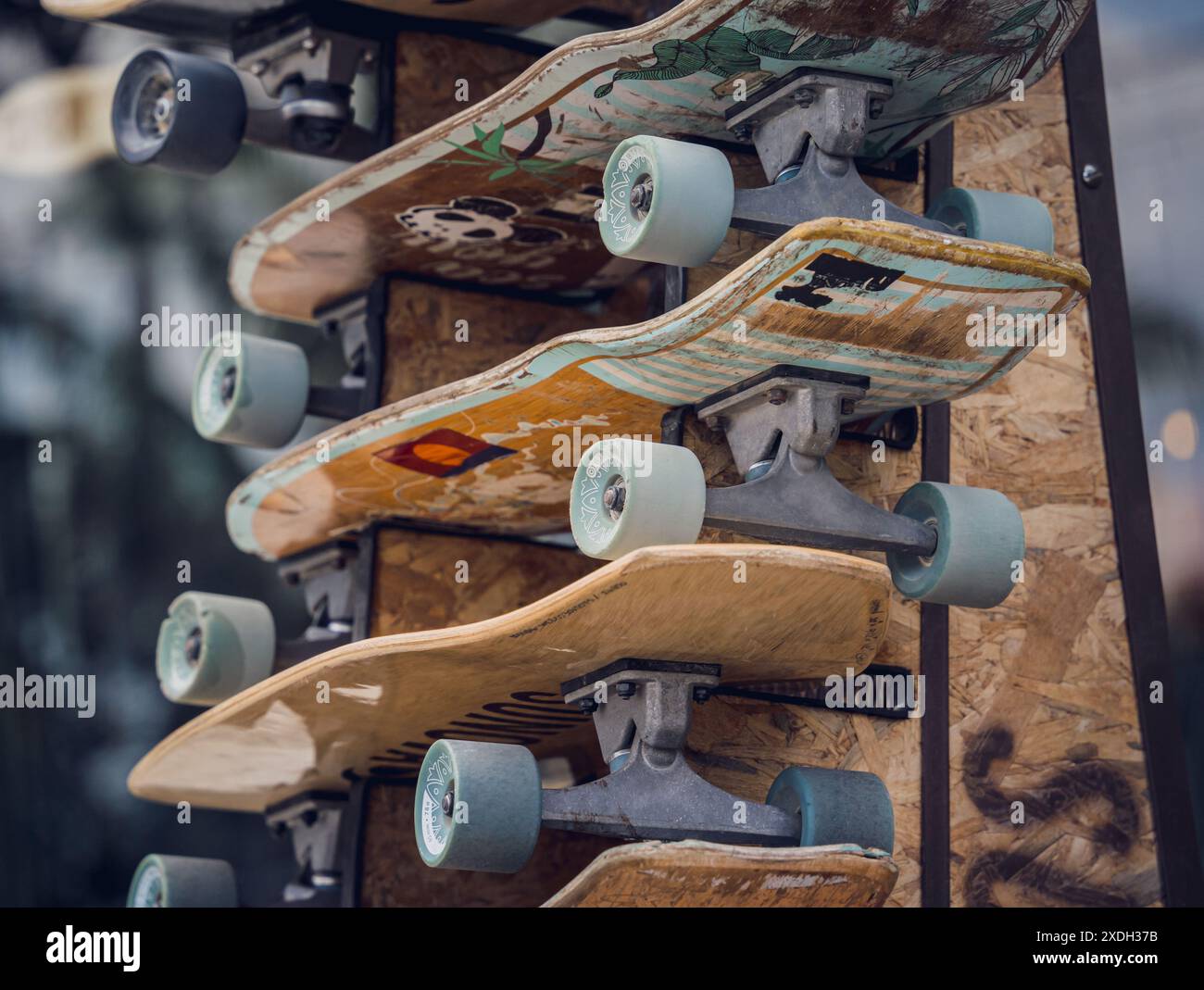 Carve skateboards hi-res stock photography and images - Alamy