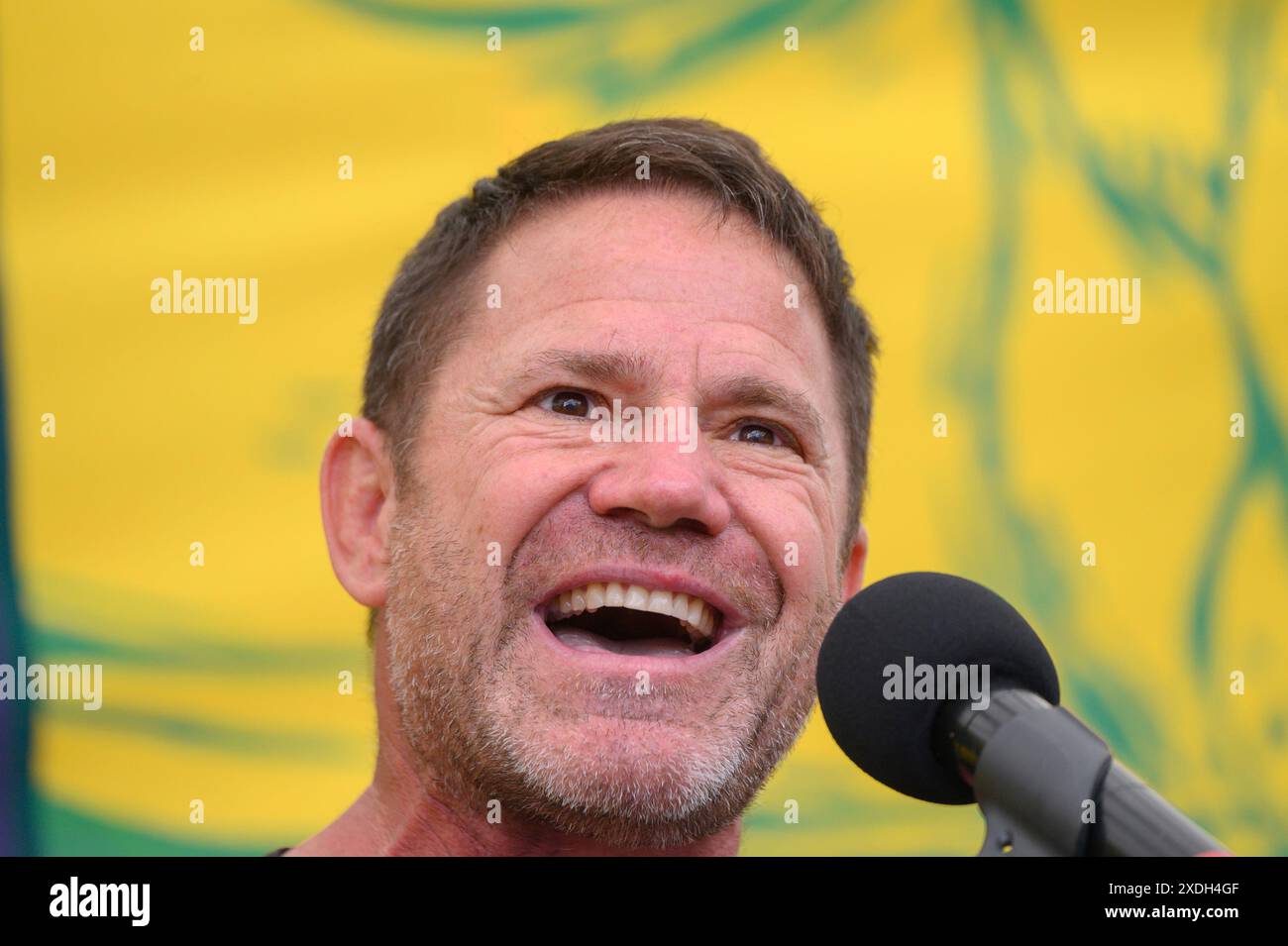 Steve Backshall - TV nature presenter - speaking in Parliament Square ...