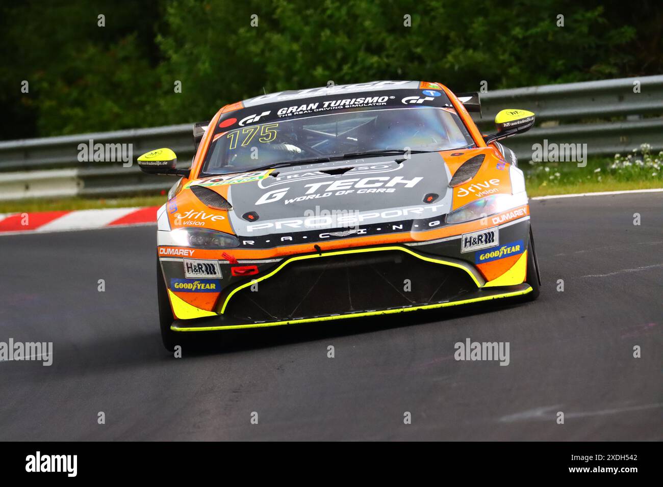#175 Marnix Hommerson (BEL) / Damon Surzyshyn (CAN), Aston Martin ...