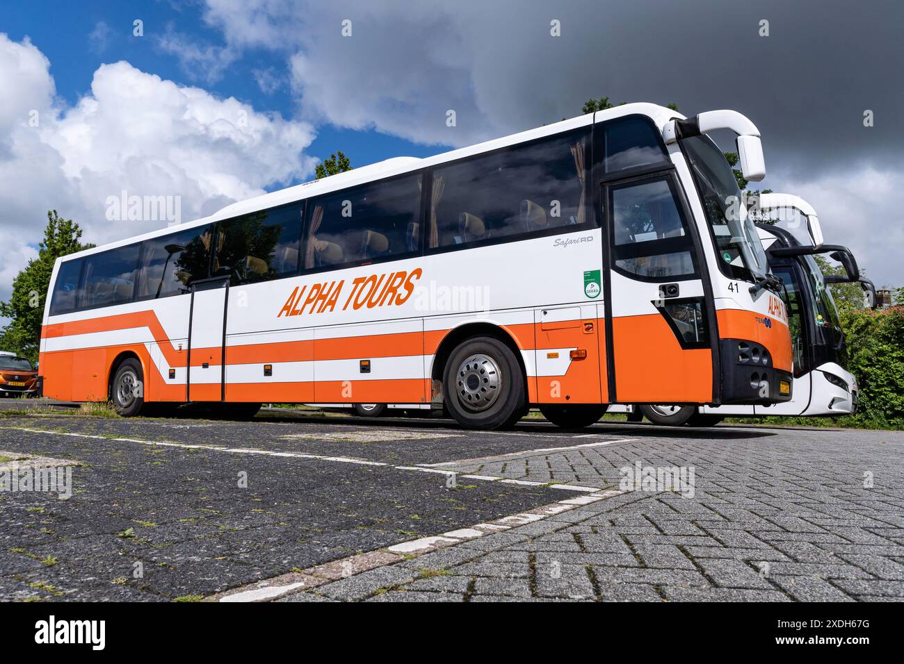Alpha bus hi-res stock photography and images - Alamy