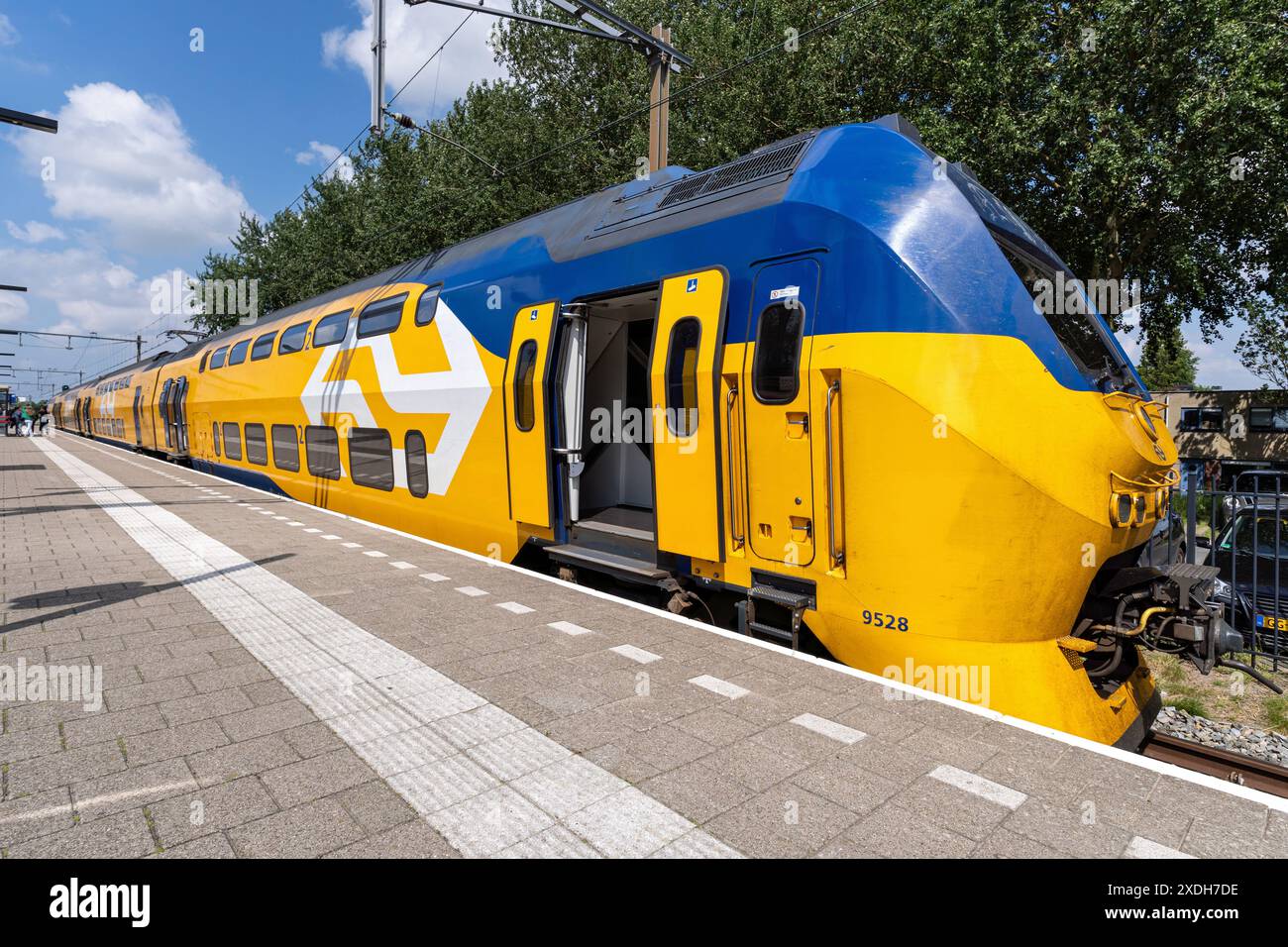 Nederlandse Spoorwegen VIRM train at Schagen railway station Stock ...