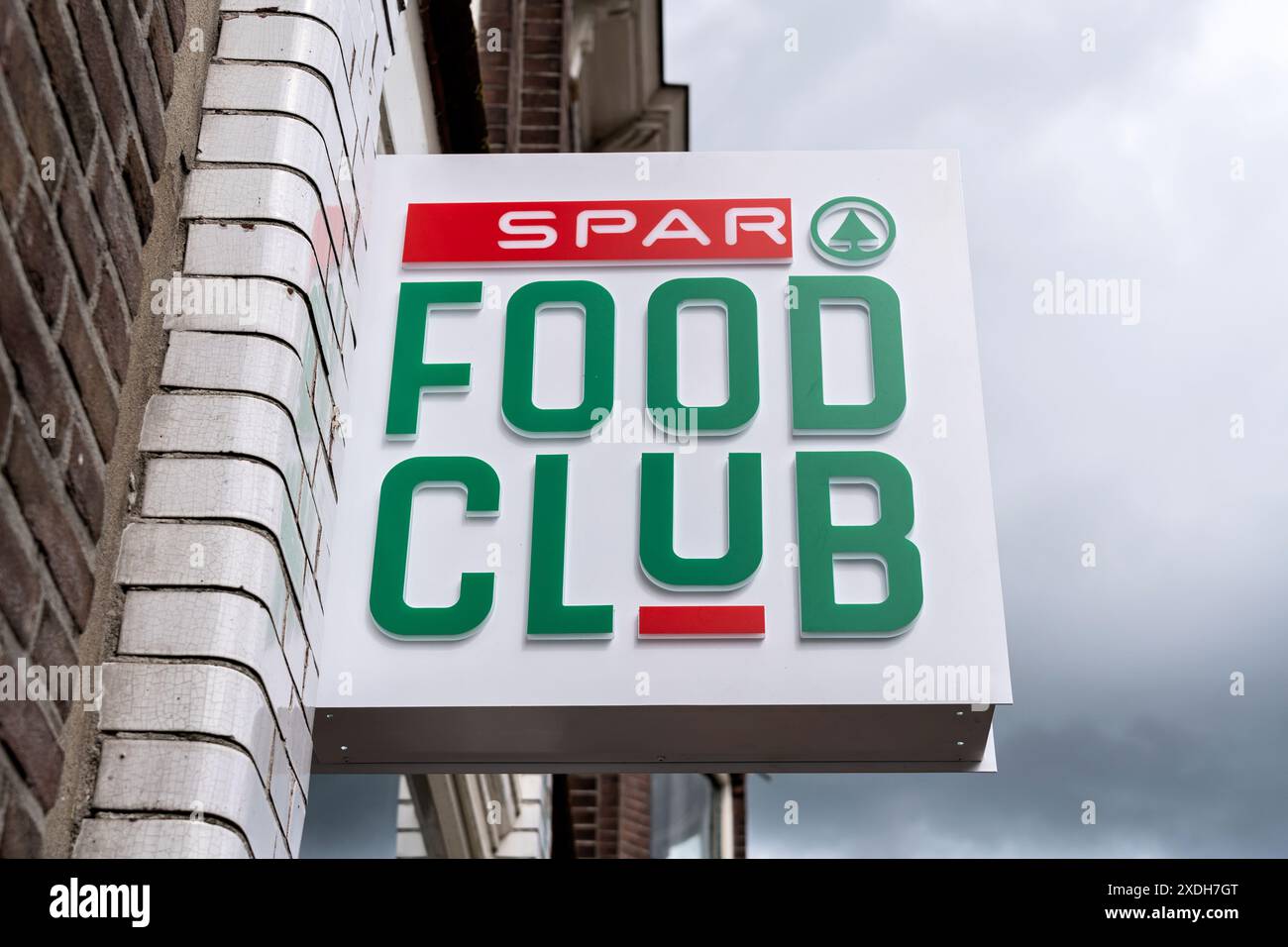 Spar logo hi-res stock photography and images - Alamy