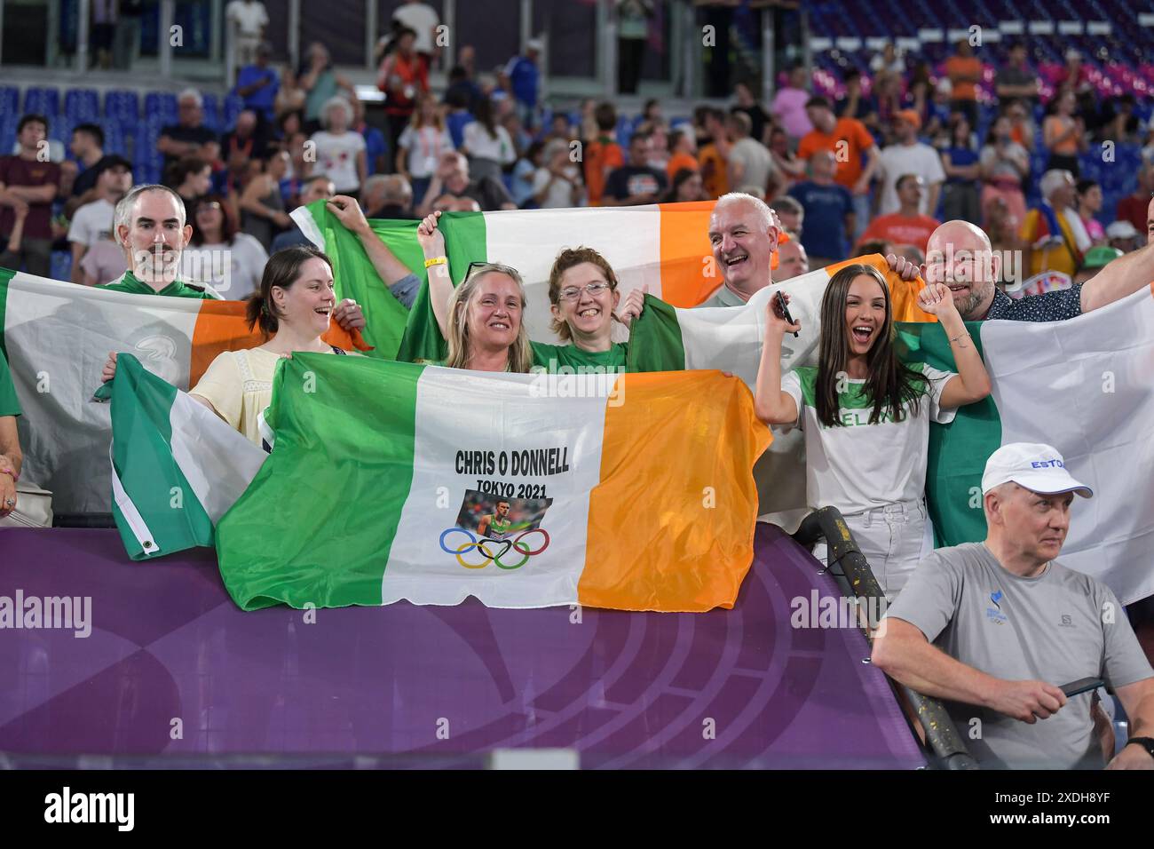 Irish fans at the mixed 4x400m relay final at the European Athletics ...