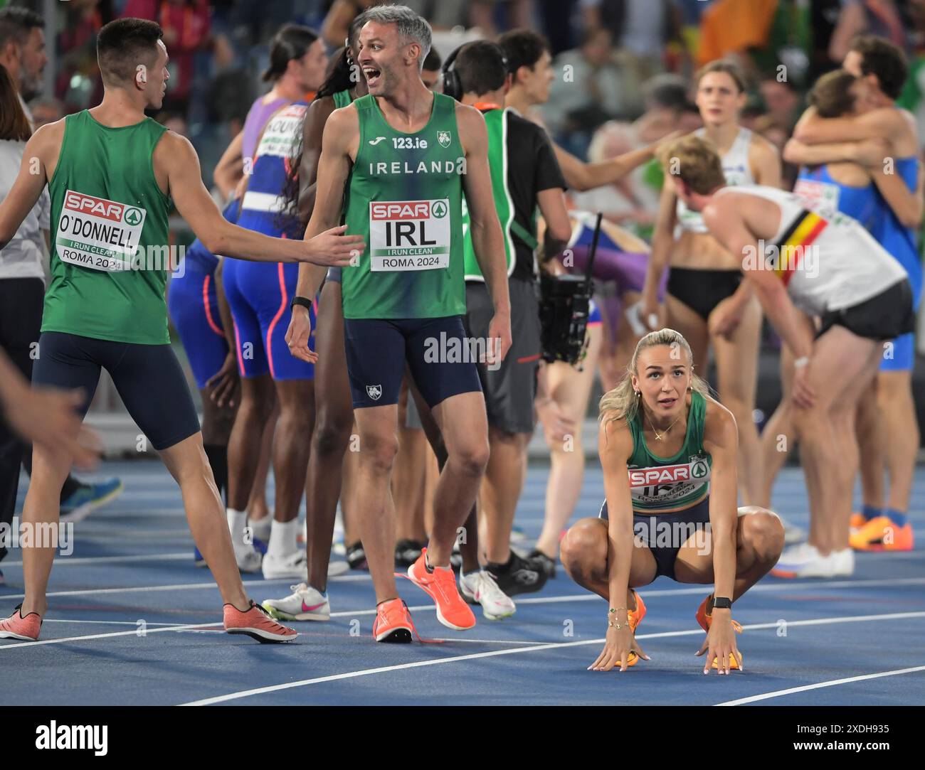 Sharlene Mawdsley of Ireland competing in the mixed 4x400m relay final ...