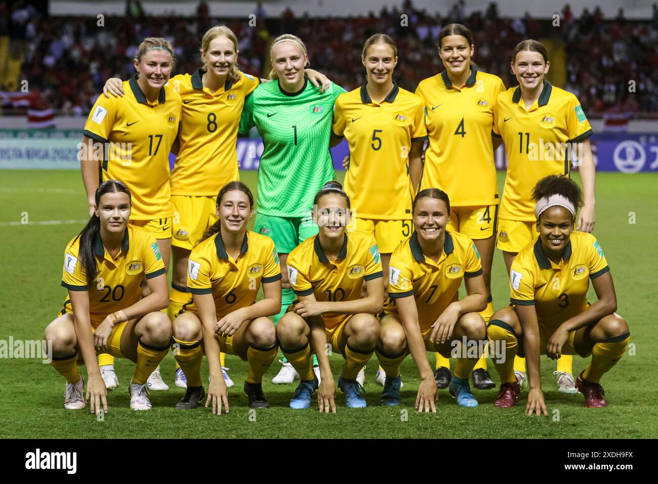 Australia players poses for official photo with referees during the ...