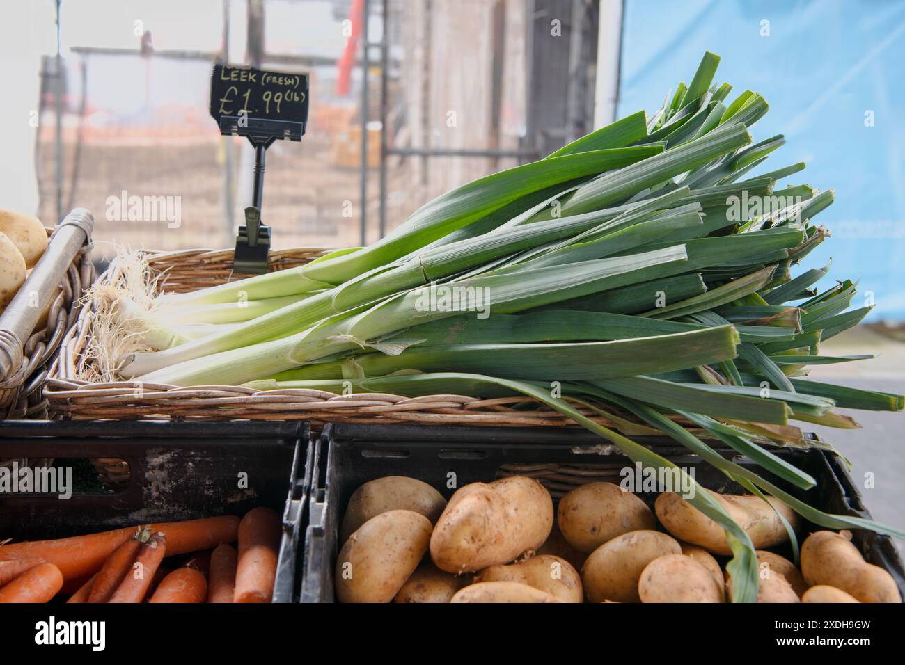 Green leafy vegetables in market hi-res stock photography and images ...