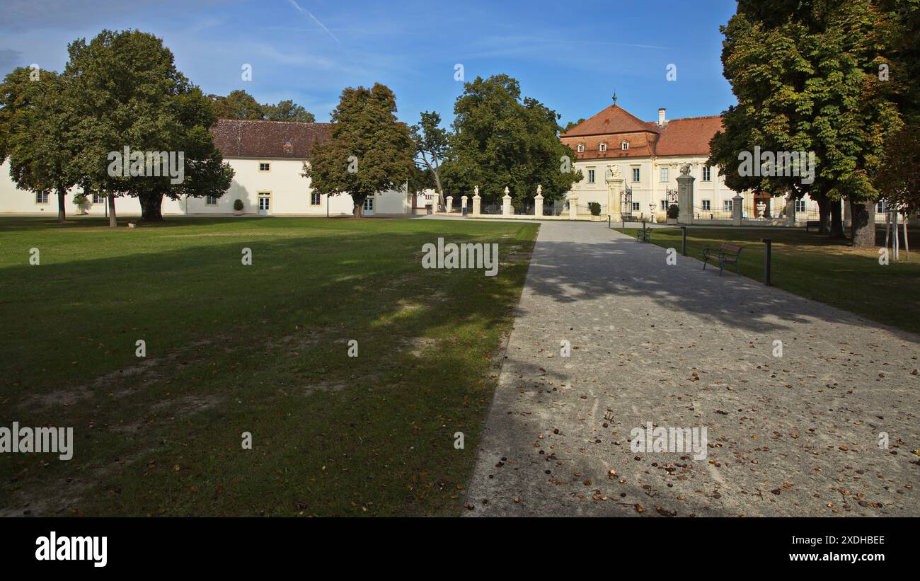 Marchegg castle hi-res stock photography and images - Alamy