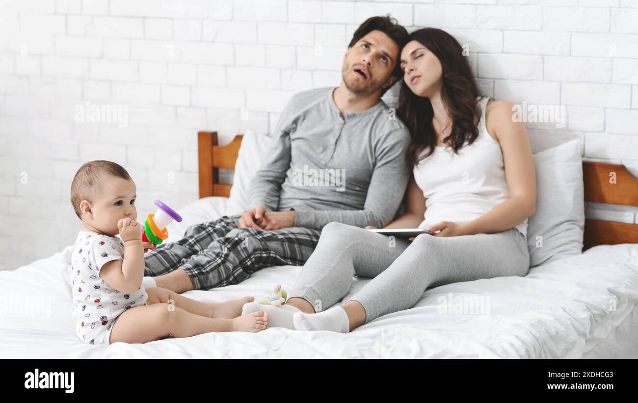 Exhausted parents hi-res stock photography and images - Alamy
