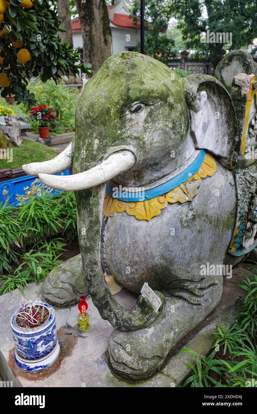 Statue taoist temple hanoi vietnam hi-res stock photography and images ...