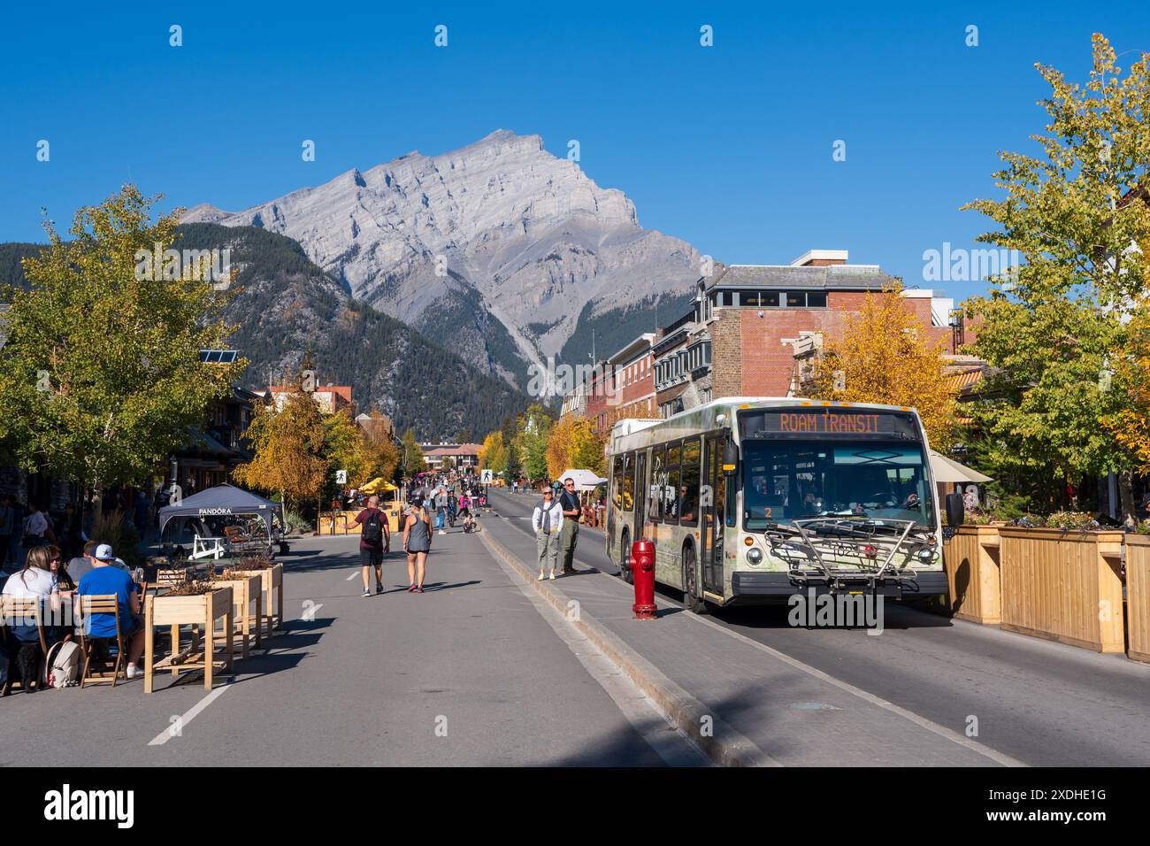 Banff, Alberta, Canada - October 06 2022 : Roam Public Transit Banff ...