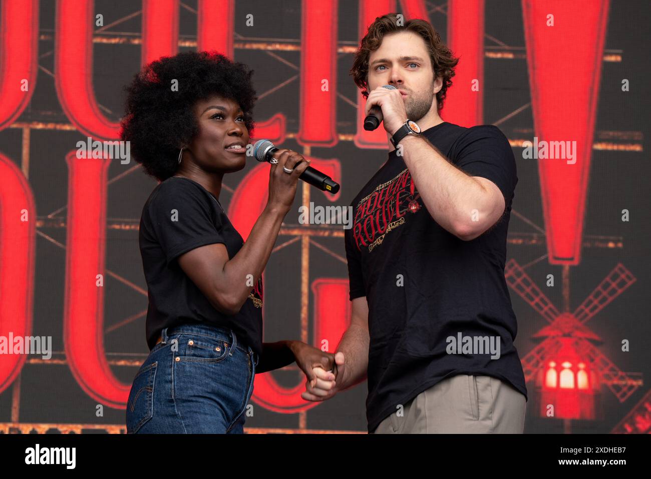 Cast of Musical Moulin Rouge, on stage at West End Live West End Live ...