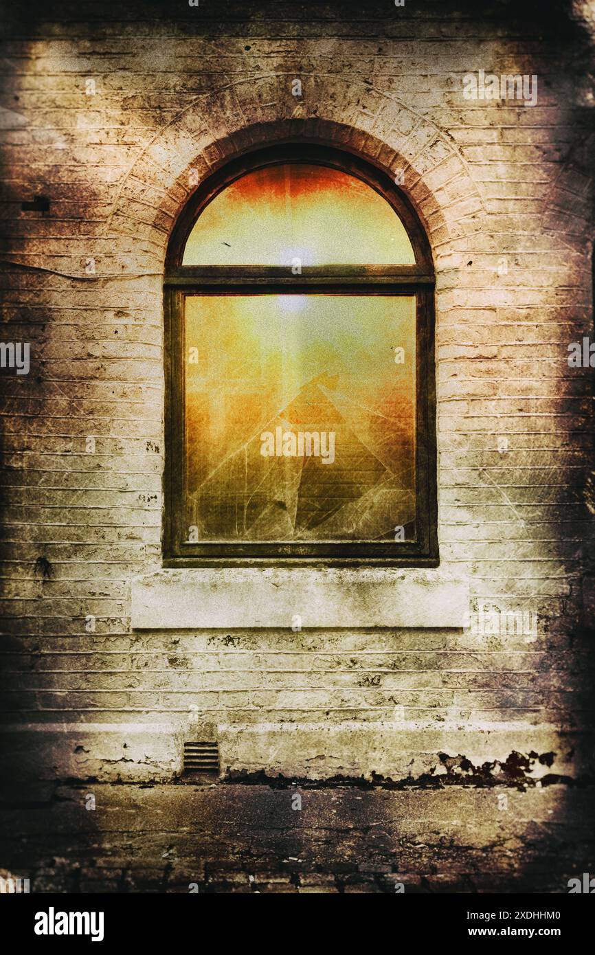 Brick building with circle window hi-res stock photography and images ...