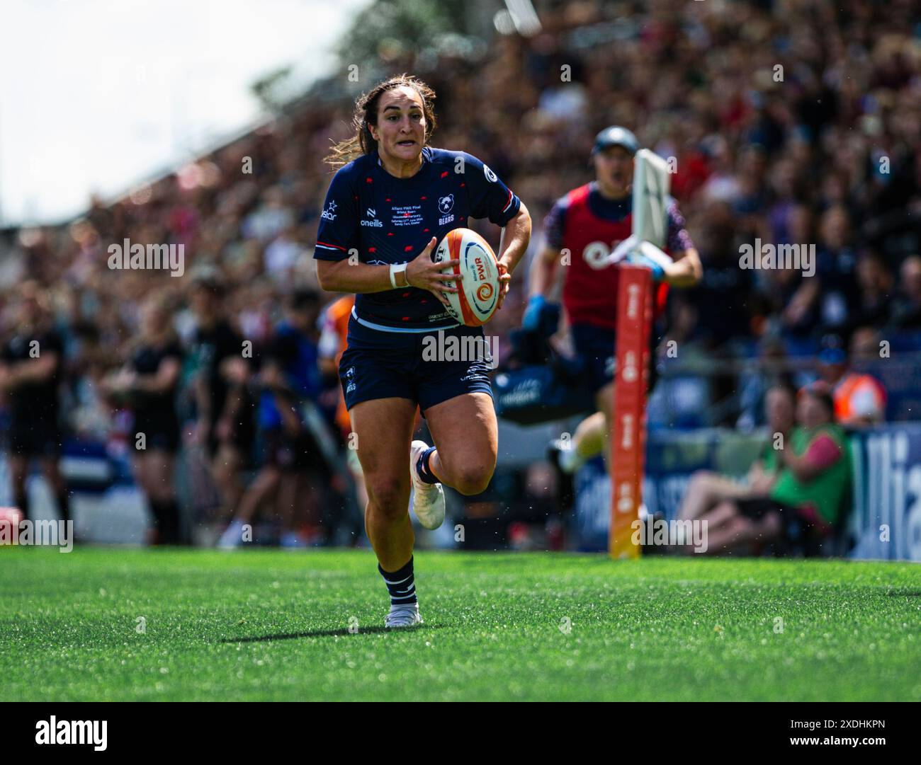 Bristol's Courtney Keight runs down the wing heading to the try line ...