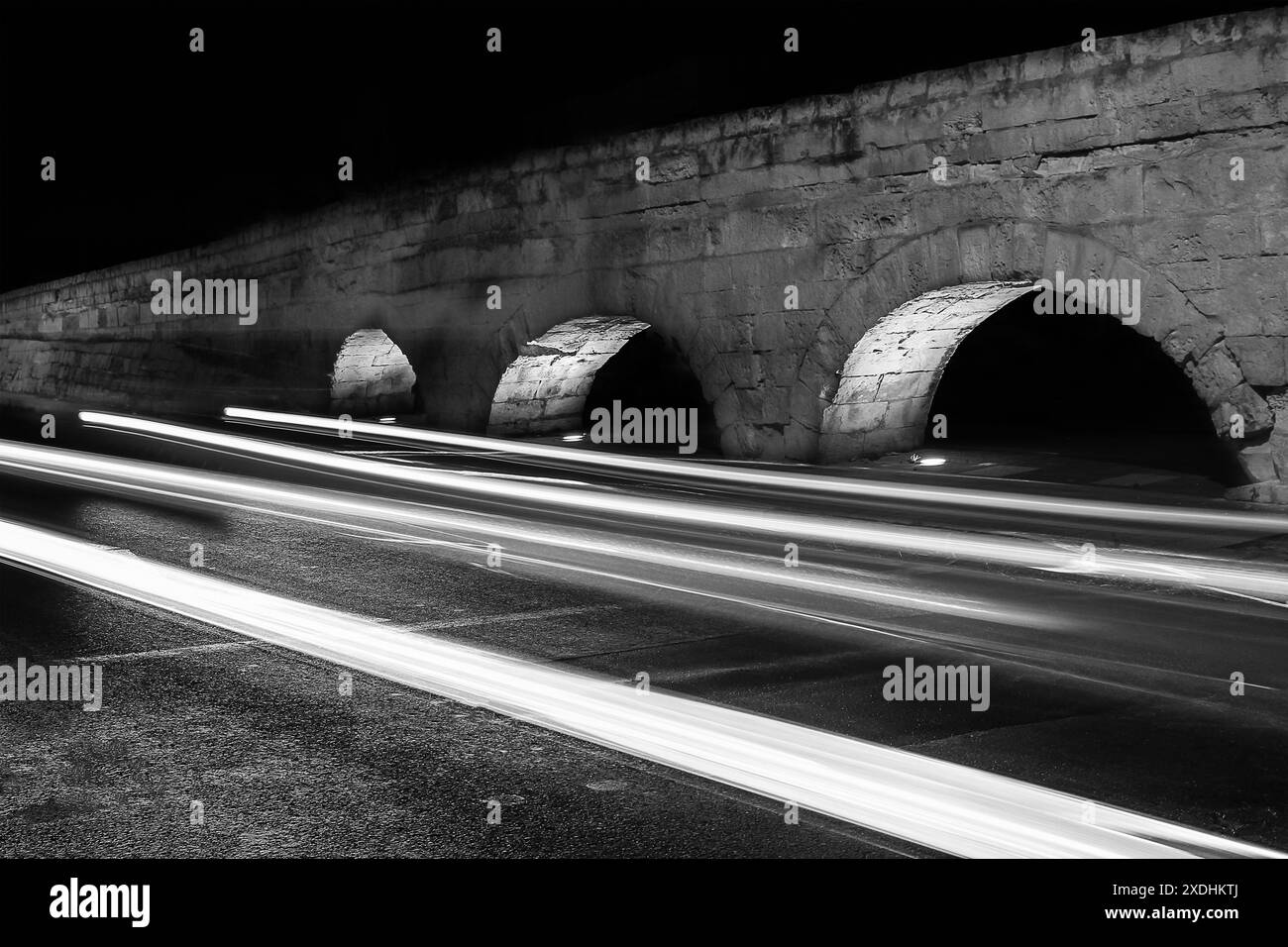 City lights night night road Black and White Stock Photos & Images - Alamy
