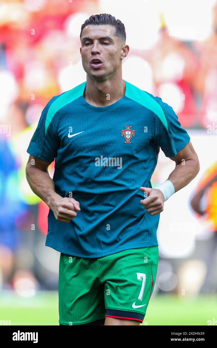 Cristiano ronaldo profile hi-res stock photography and images - Alamy