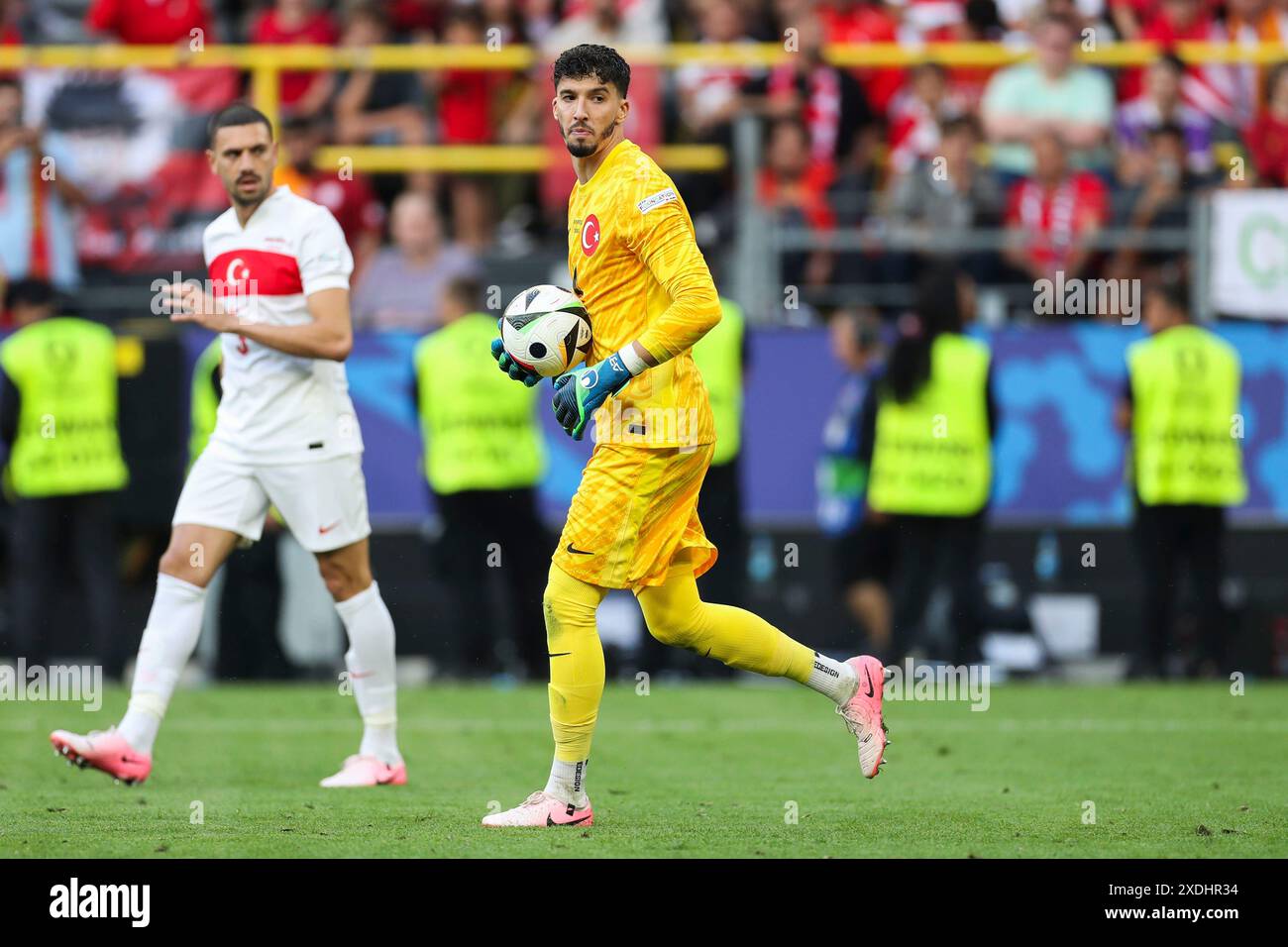 Dortmund, Germany. 22nd June, 2024. Turkey goalkeeper Bayindir, Altay ...