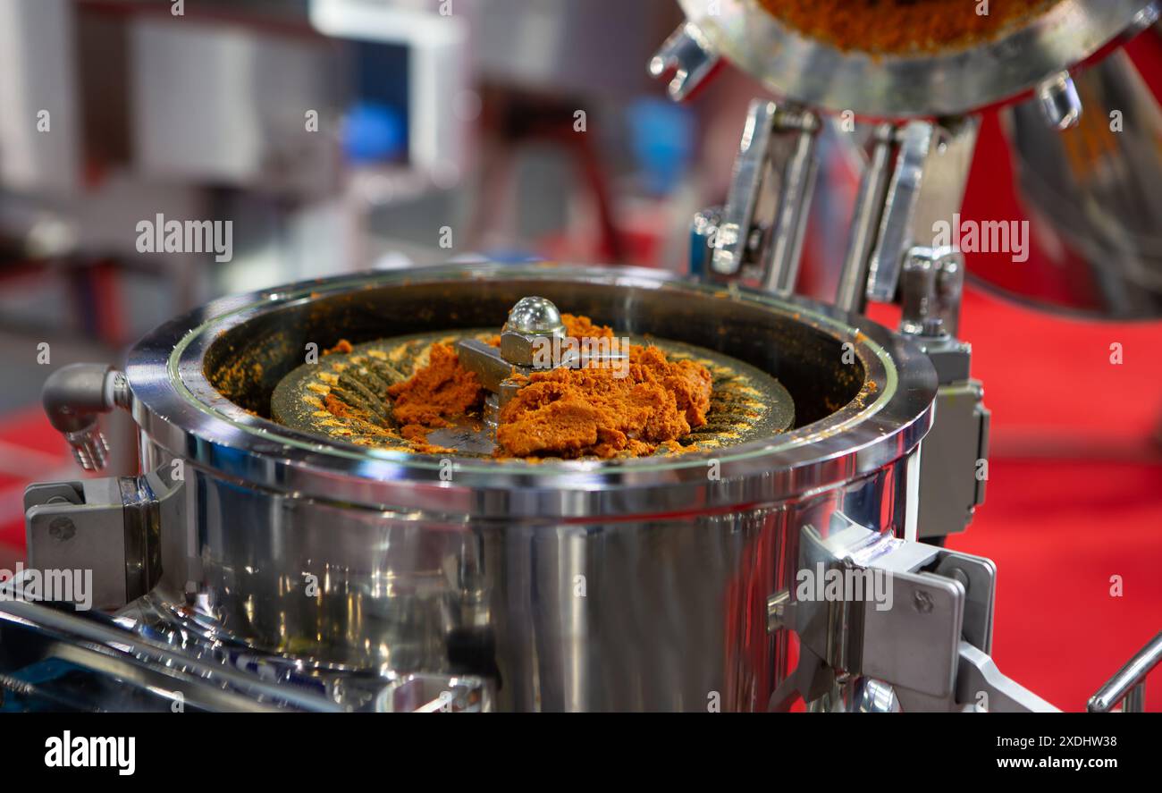 Chili grinder hi-res stock photography and images - Alamy