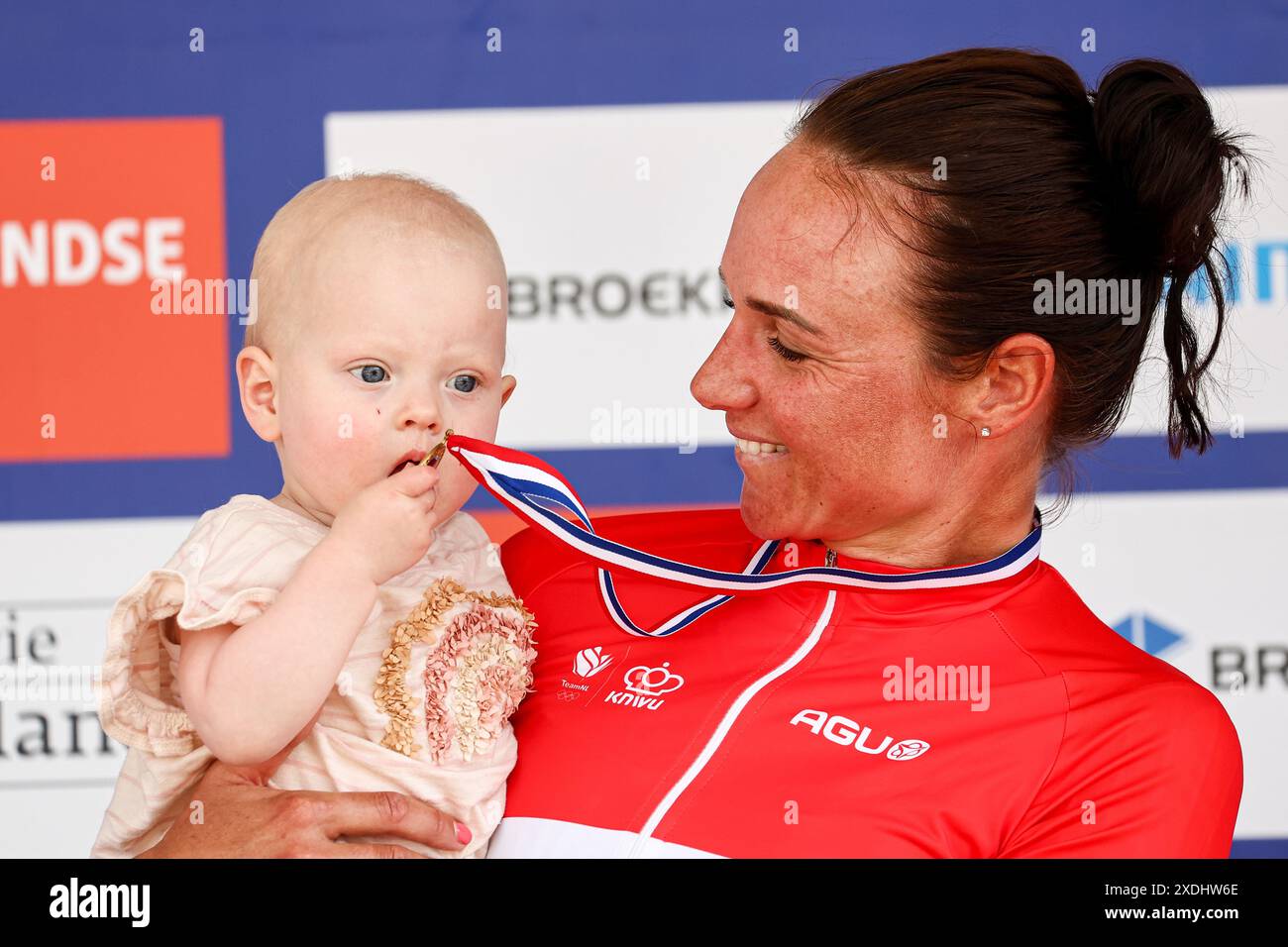 ARNHEM - Chantal van den Broek-Blaak on the podium after the Dutch women's road cycling ...