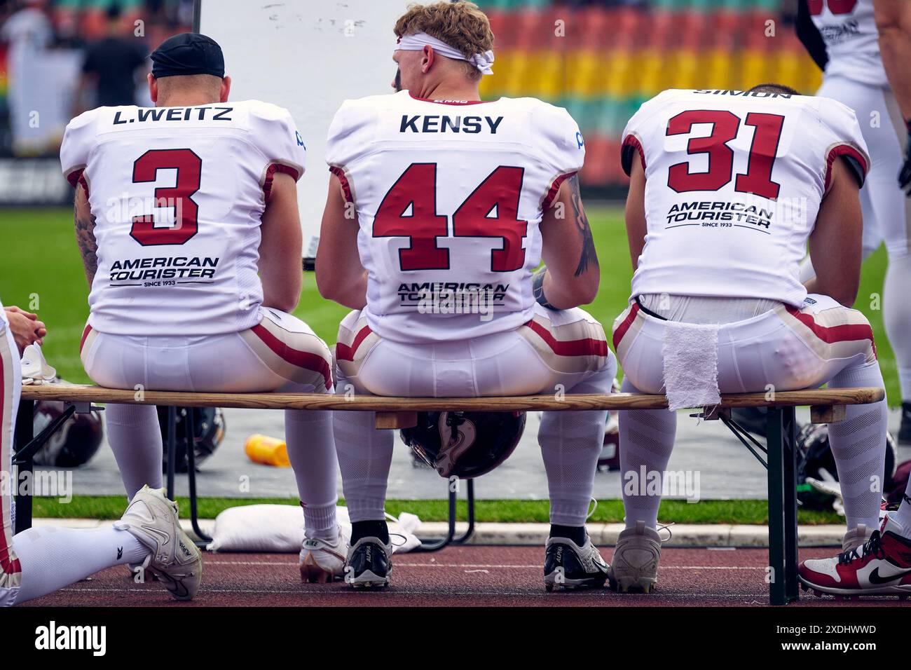 Lennart Weitz (Rhein Fire, #03), Marius Kensy (Rhein Fire, #44)Flamur ...